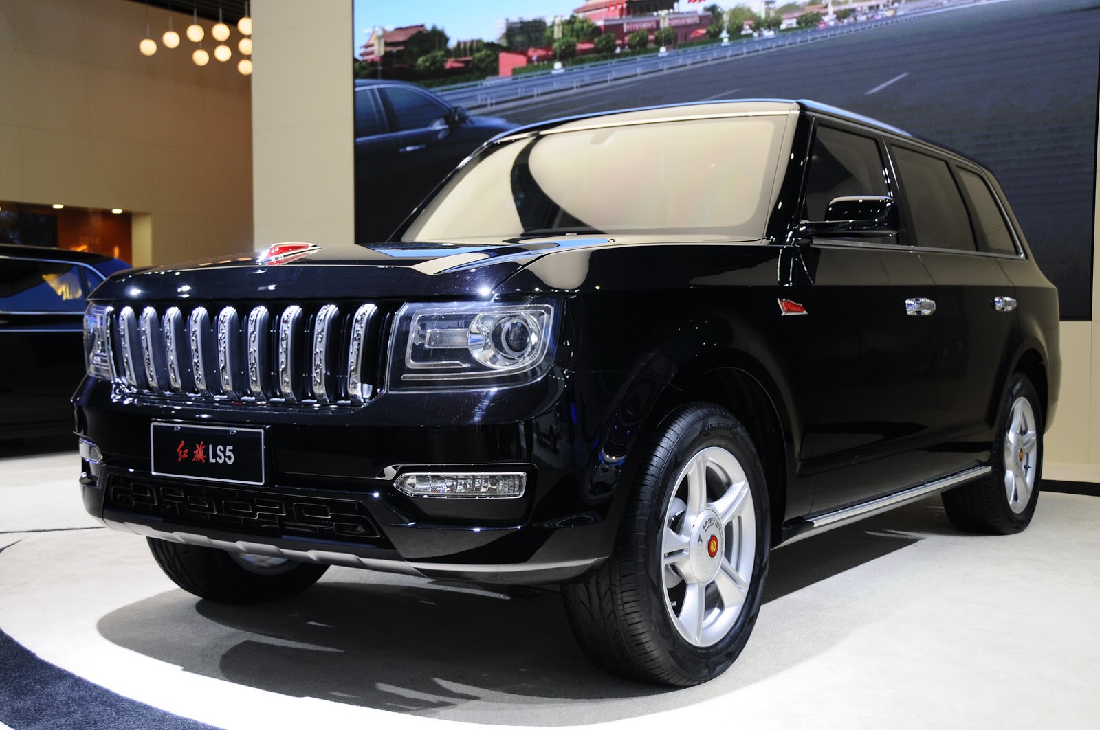 Hongqi LS5 Is Something Like China’s Range Rover For The Rich | Carscoops