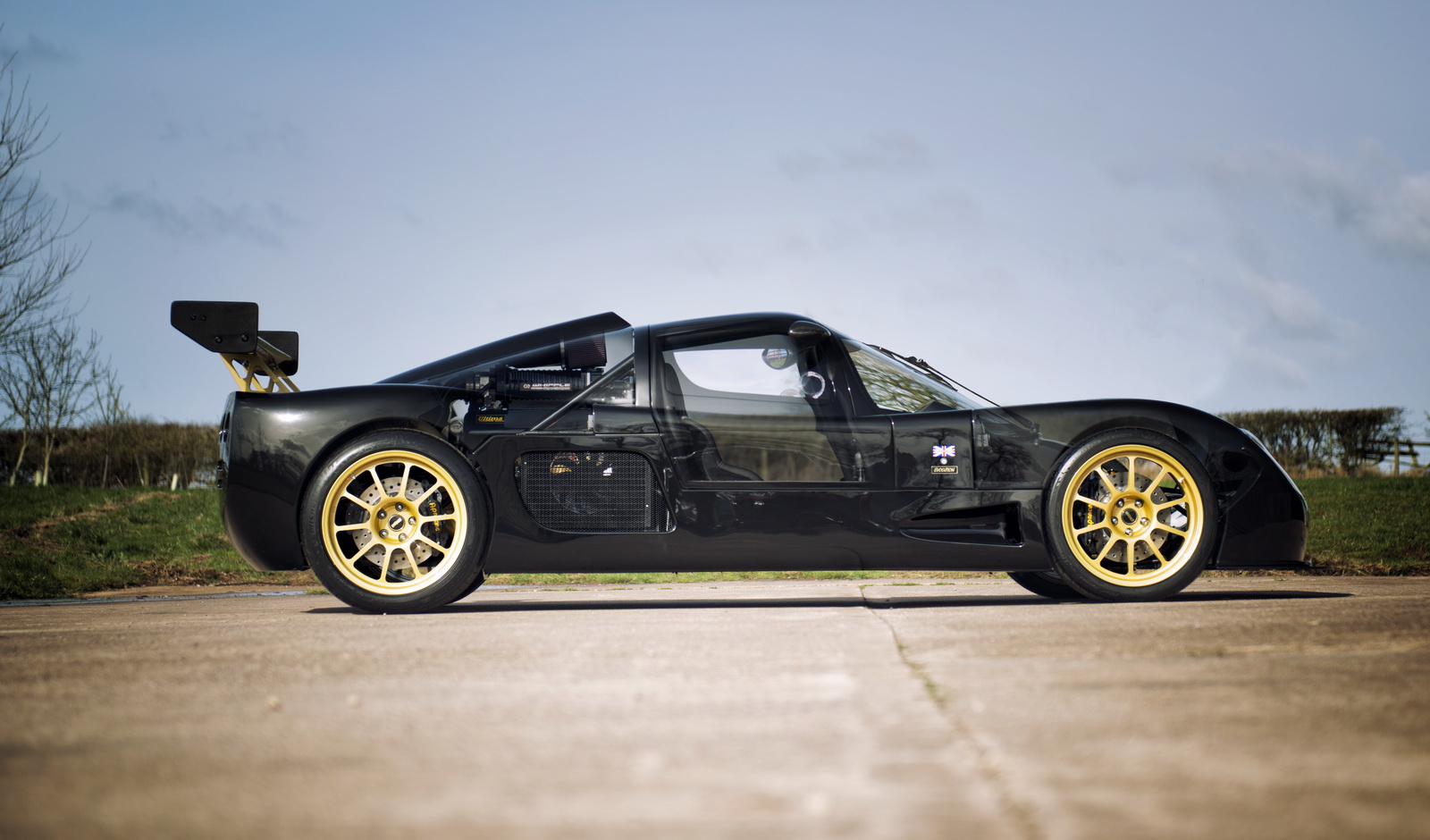 Ultima Reveals Heavily Revised Evolution Coupe and Convertible Models ...