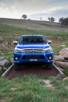 2016 Toyota Hilux Debuts With New 177HP Diesel [33 Photos & Videos ...
