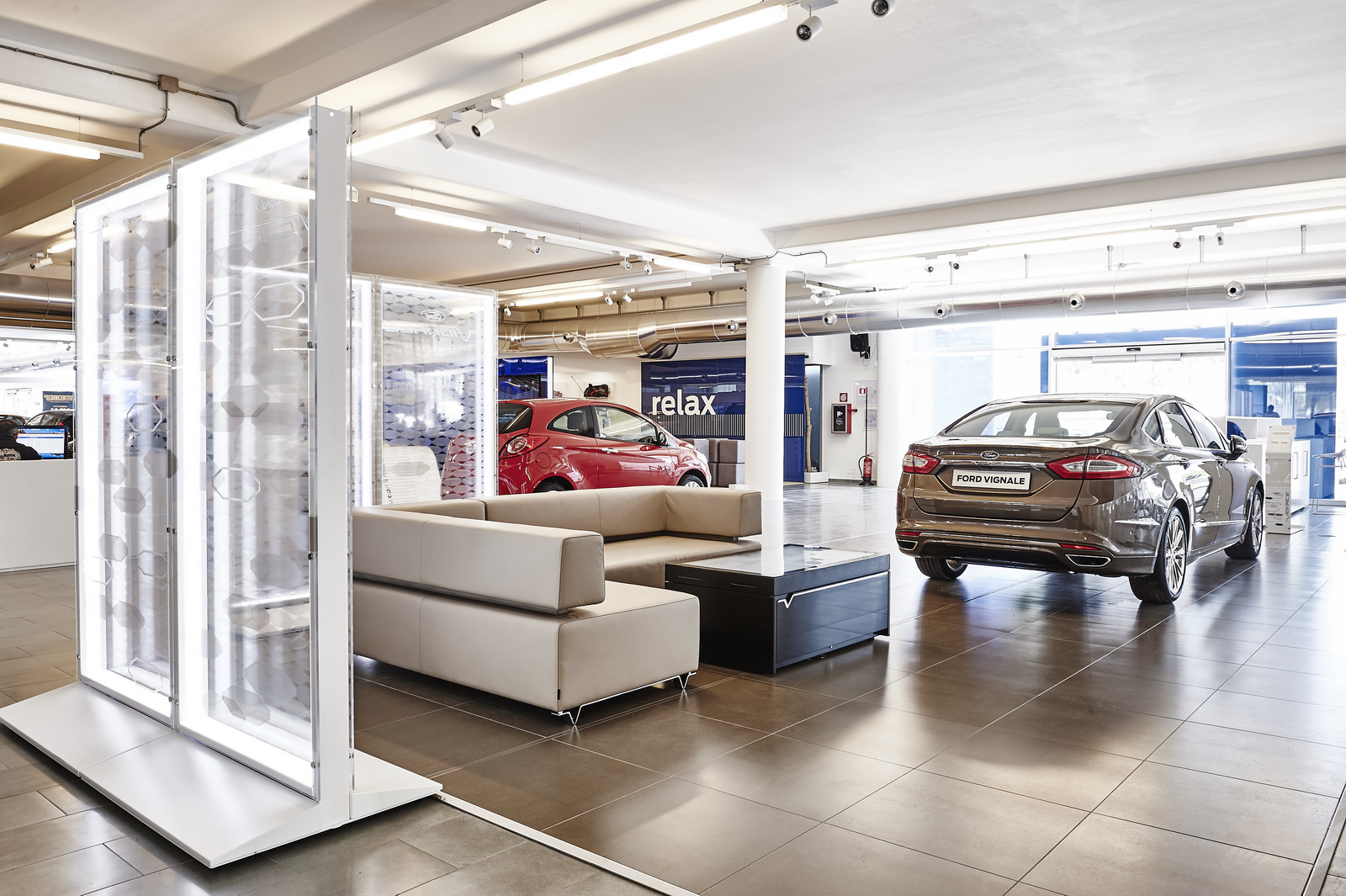 200 Flagship FordStores To Open In Europe This Year | Carscoops