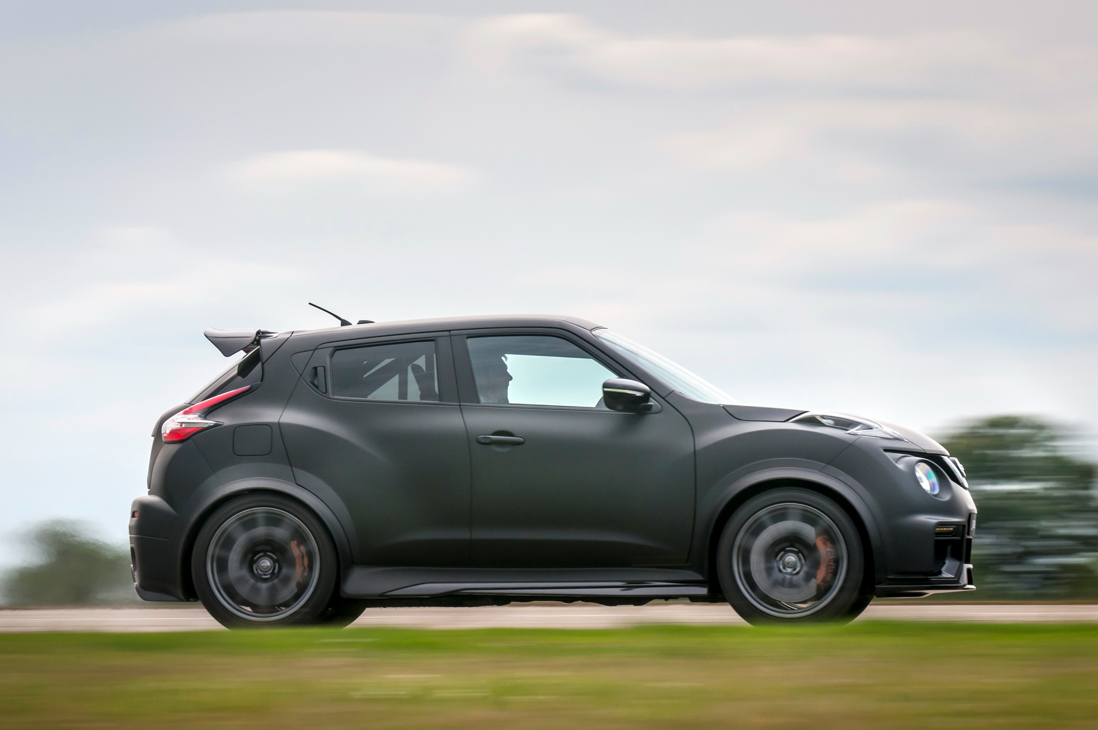 Nissan Lifts The Veils Off 600PS Juke-R 2.0 At Goodwood [22 Photos ...
