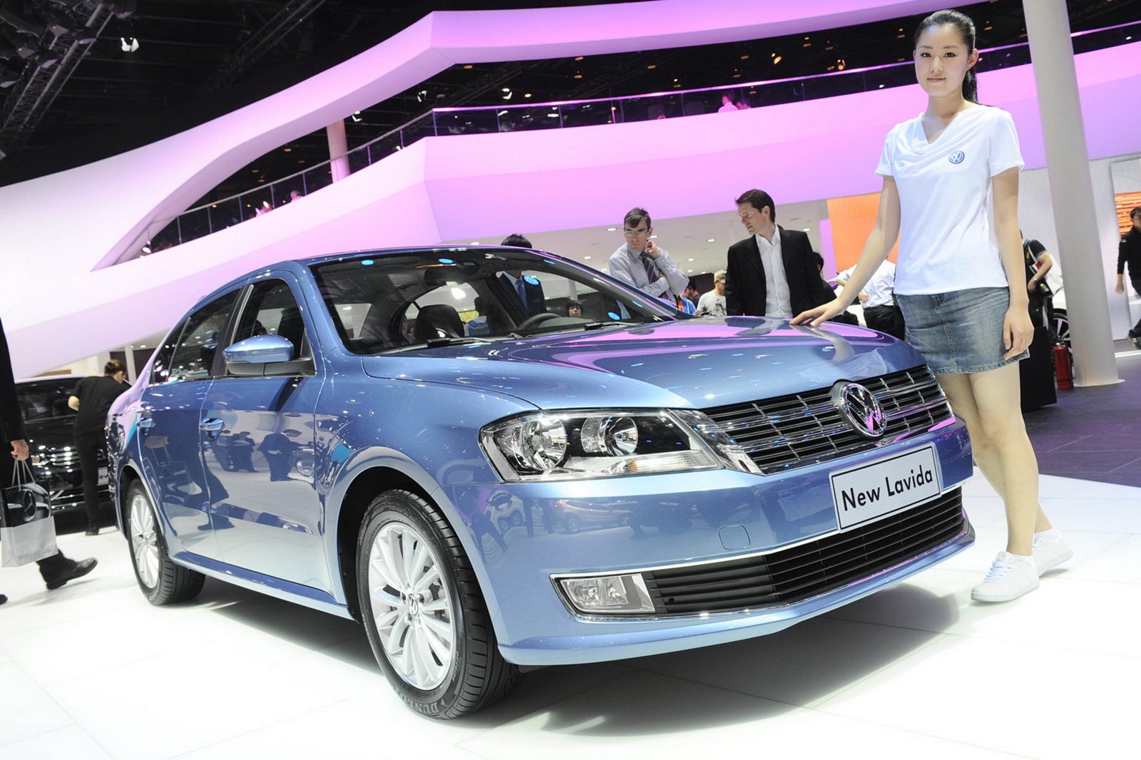 VW And SAIC Will Build 15 New EVs And PHEVs In China By 2019 | Carscoops