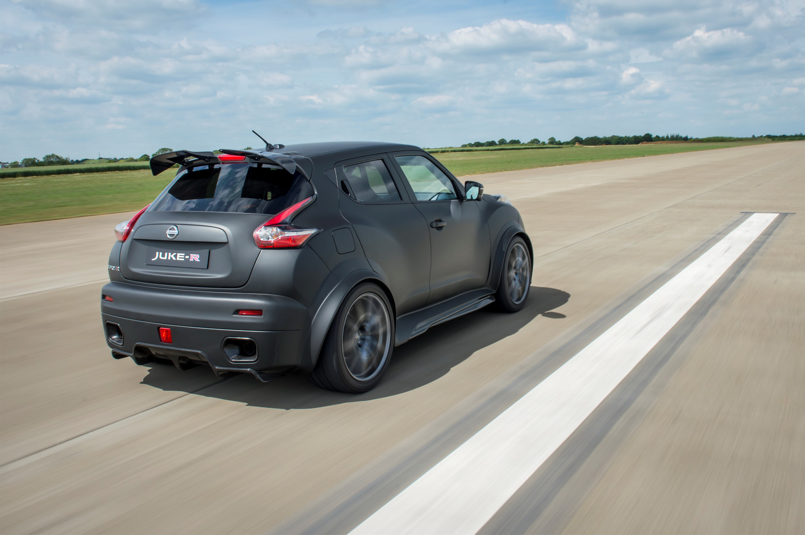 Nissan Lifts The Veils Off 600PS Juke-R 2.0 At Goodwood [22 Photos ...