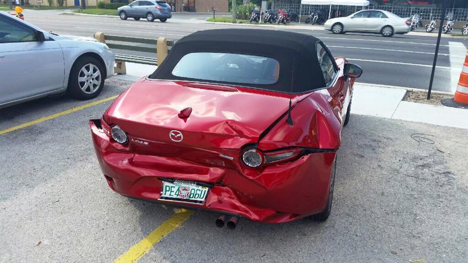 First Recorded 2016 Mazda MX-5 Crash Happens Minutes After Delivery ...