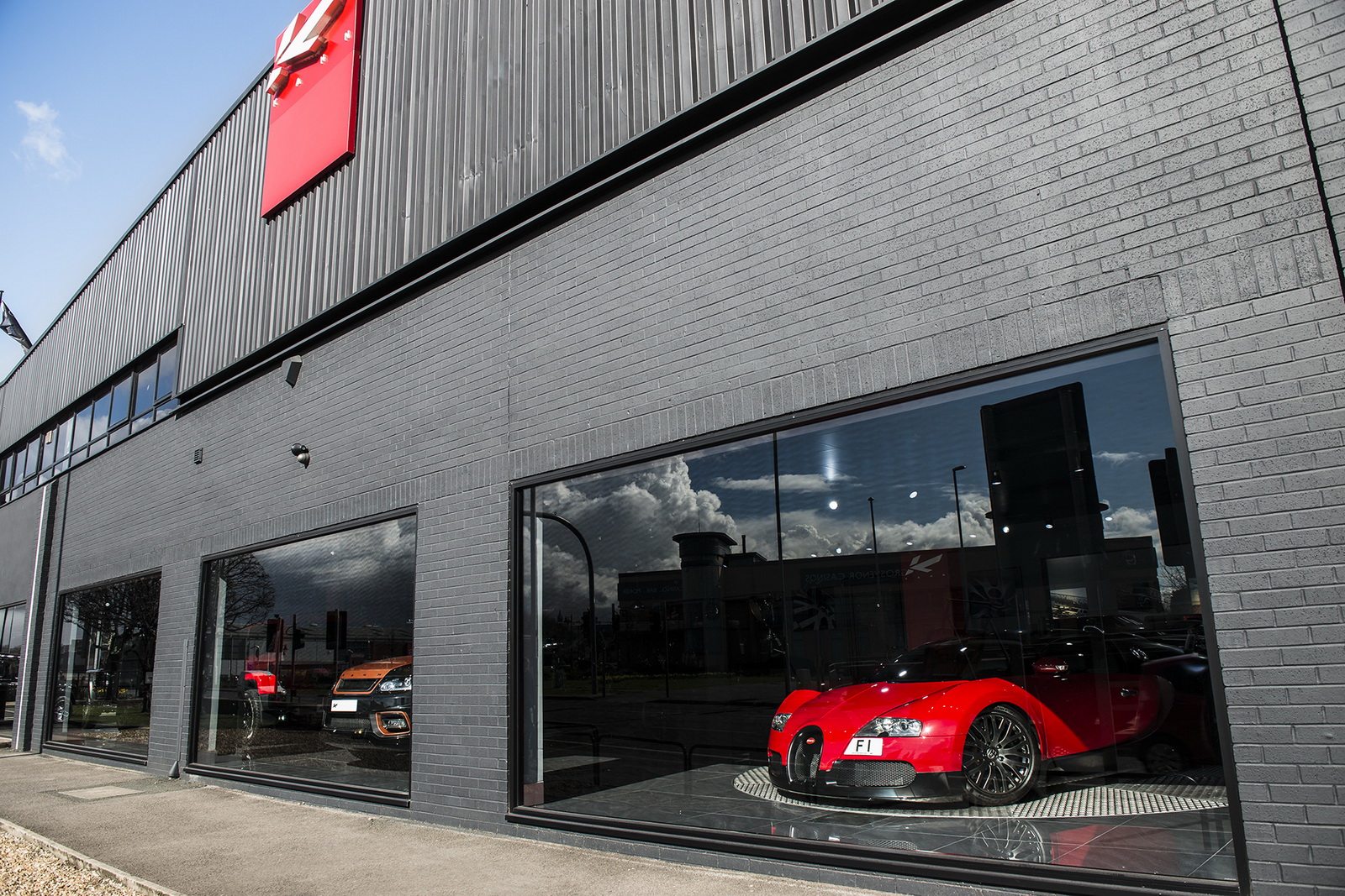 Inside Kahn Design: From Gorgeous Defenders To One-Off Supercars ...