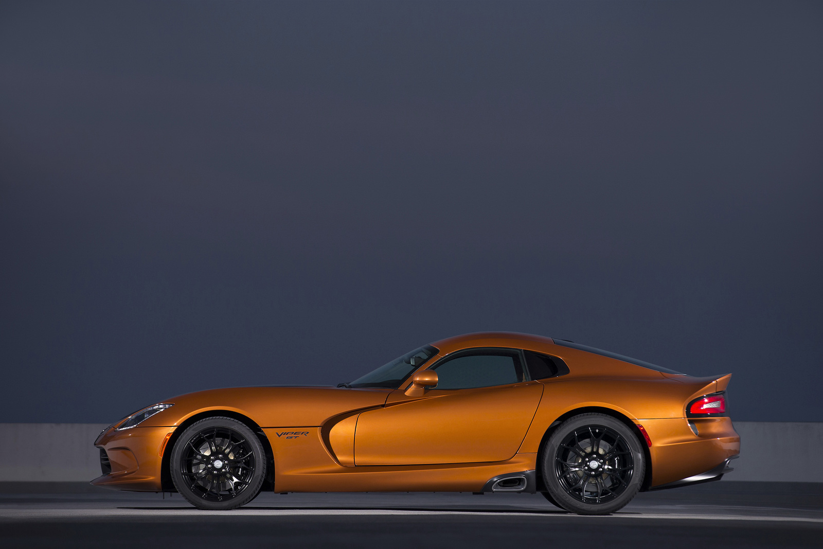 Srt Viper Side View