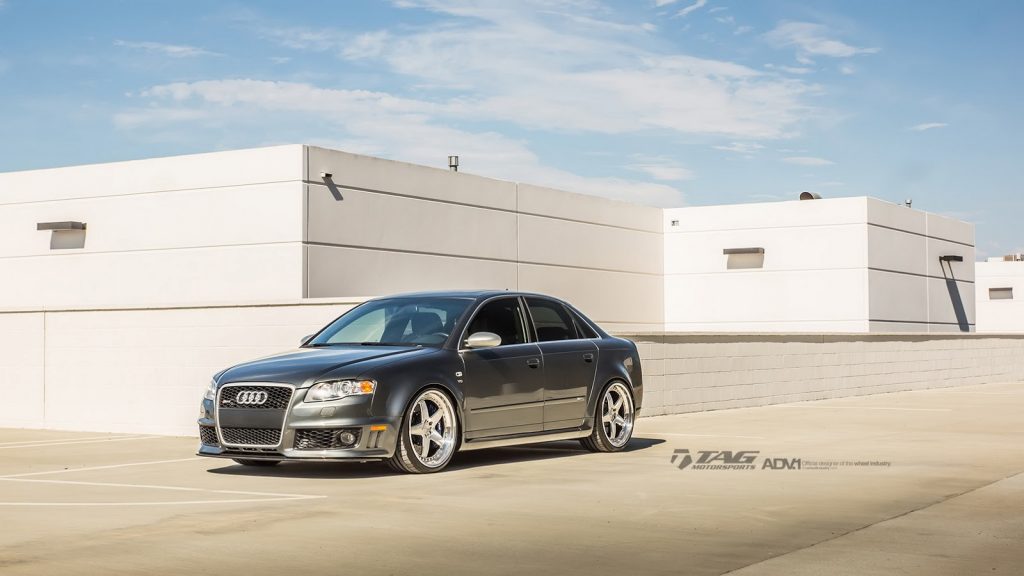 Audi RS4 B7 Wearing 20″ Brushed Aluminum Wheels | Carscoops