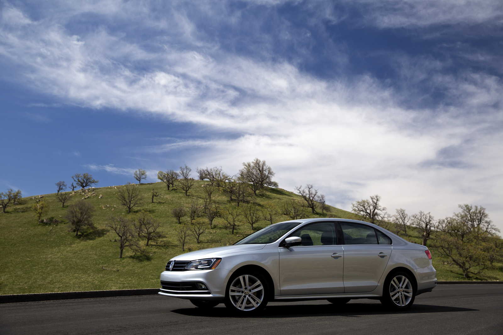 2016 VW Jetta Gets 1.4-liter Turbo To Finally Kill Off The Old 2.0 ...