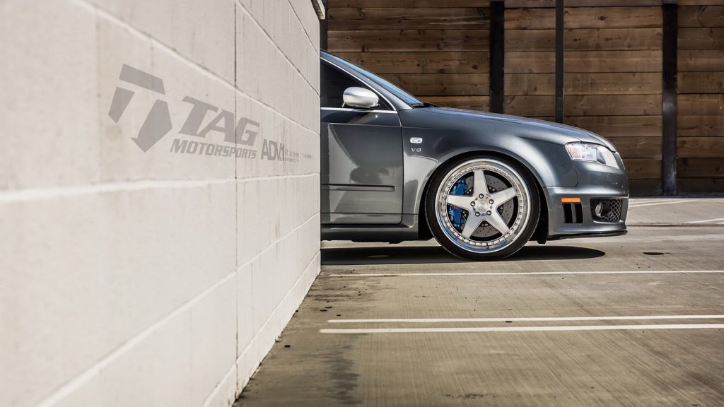 Audi RS4 B7 Wearing 20″ Brushed Aluminum Wheels | Carscoops