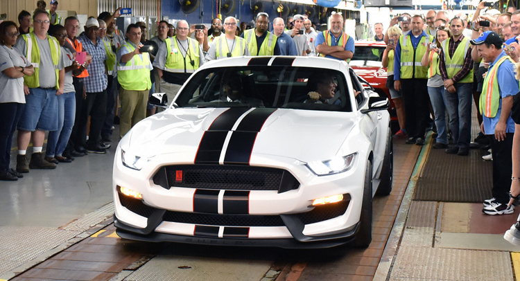 First Shelby GT350R Mustang Roars Off The Assembly Line [w/Video ...