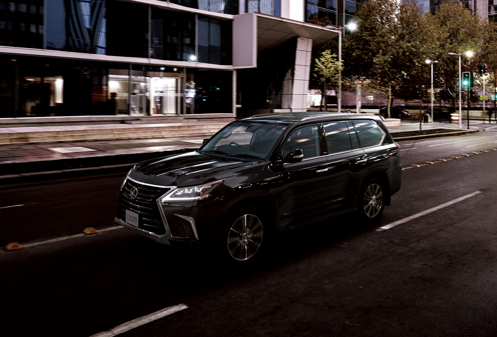 Japan Gets A Facelifted Lexus LX 570 As Well [34 Photos And Videos ...