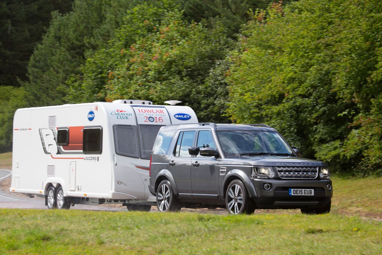 LR Discovery Crowned Caravan Club’s Towcar Of The Year [w/Video ...
