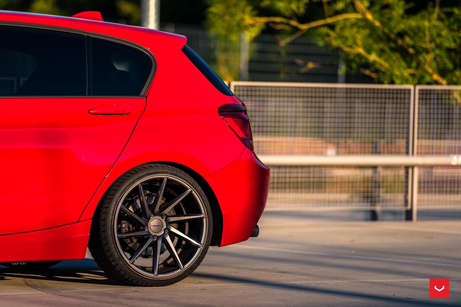 Pre-Facelift BMW 1-Series Looks Surprisingly Good On Black Custom ...