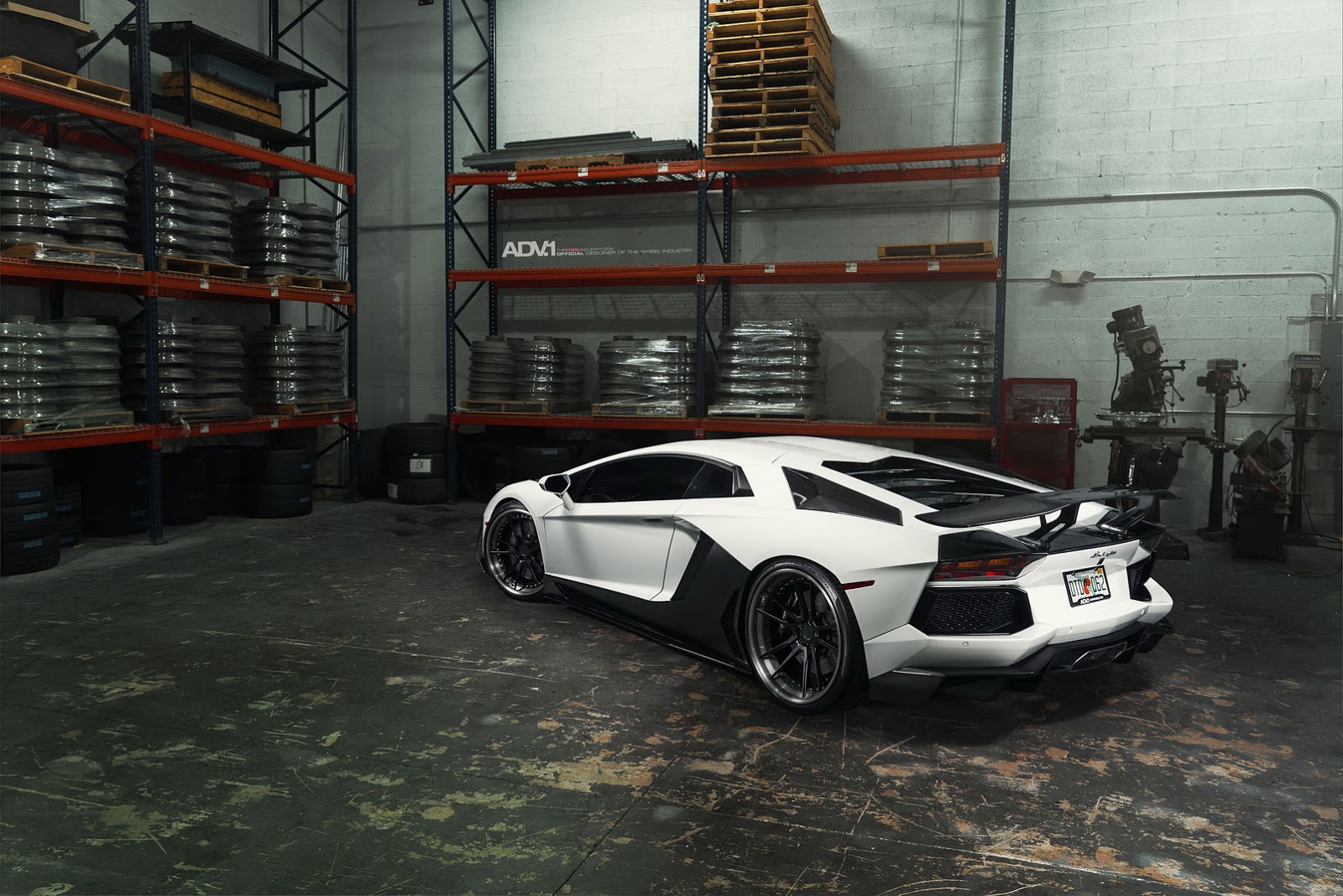 Custom Lamborghini Aventador-V Coupe Chilling Out On Matte Black Wheels ...