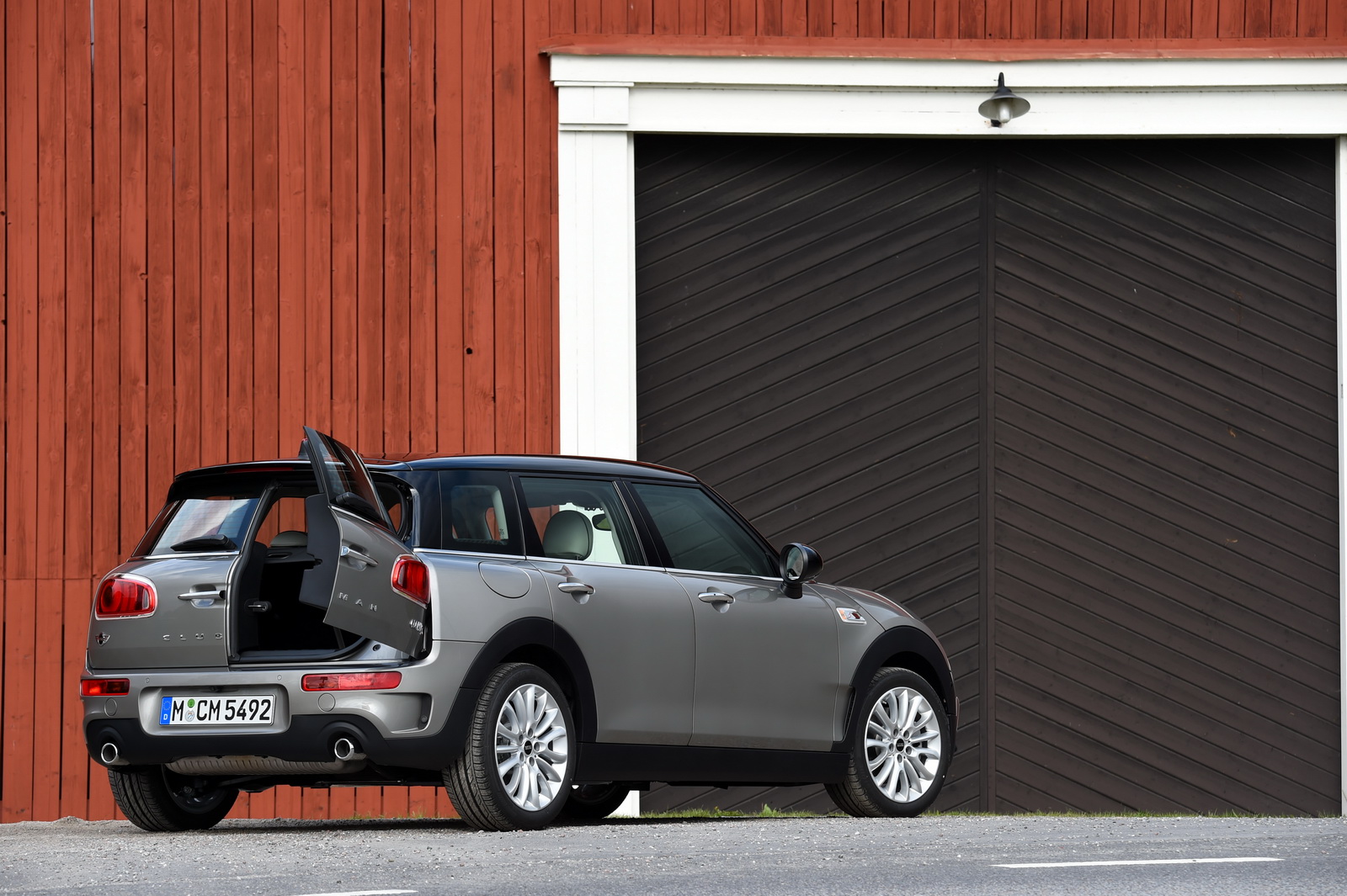 New MINI Clubman Full Gallery And Specs Released [274 Pics] | Carscoops