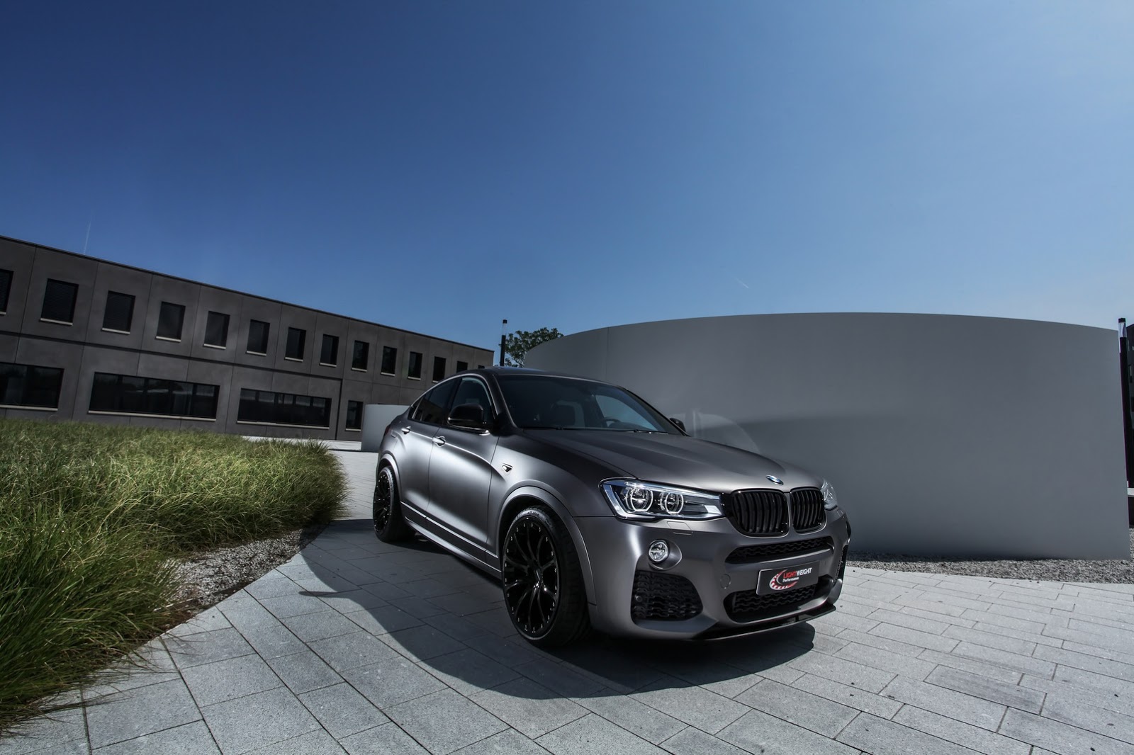 Lightweight’s ‘Stealthy’ BMW X4 Has Up To 370HP | Carscoops
