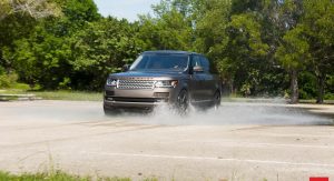 Range Rover HSE Ditches Stock 20″ Wheels For Custom 22s [w/Video ...