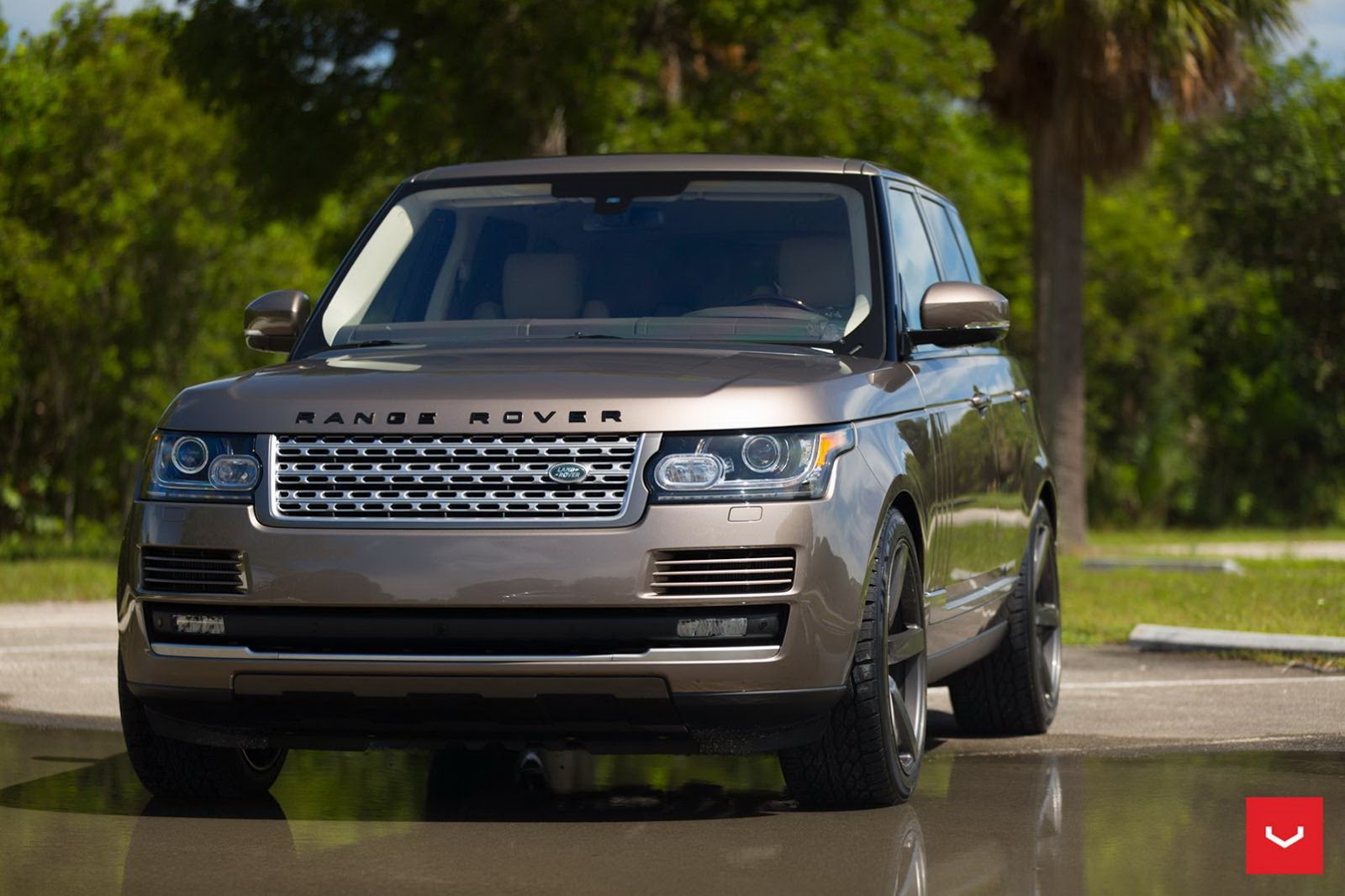 Range Rover HSE Ditches Stock 20″ Wheels For Custom 22s [w/Video ...