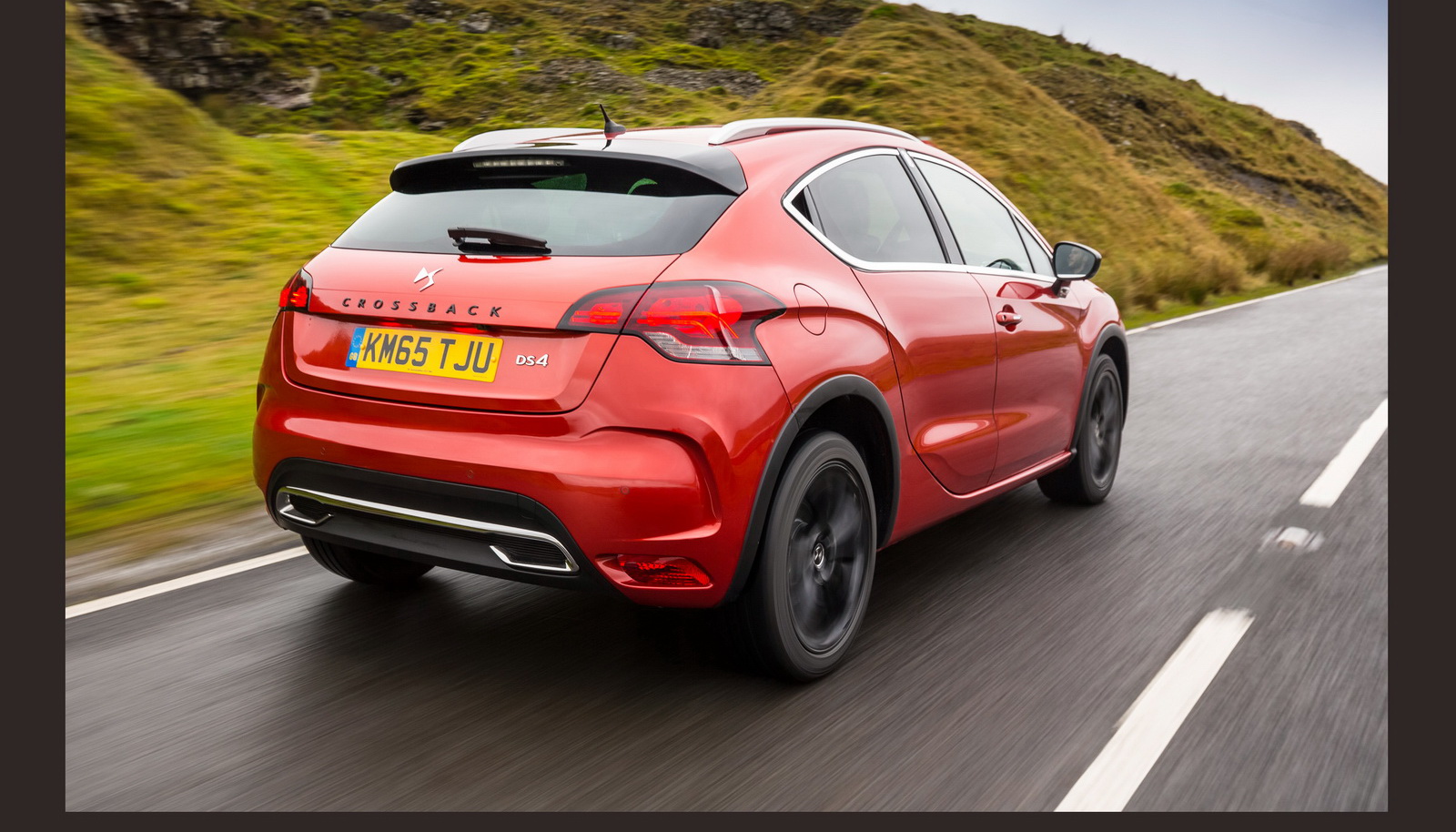 DS Automobiles Launches The DS 4 and DS 4 Crossback In The UK [48 ...
