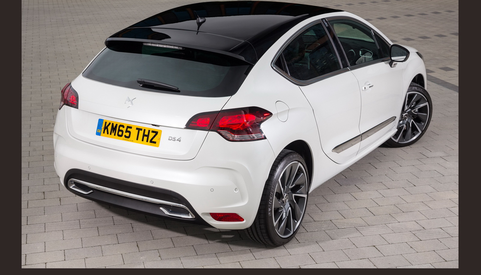 DS Automobiles Launches The DS 4 and DS 4 Crossback In The UK [48 ...