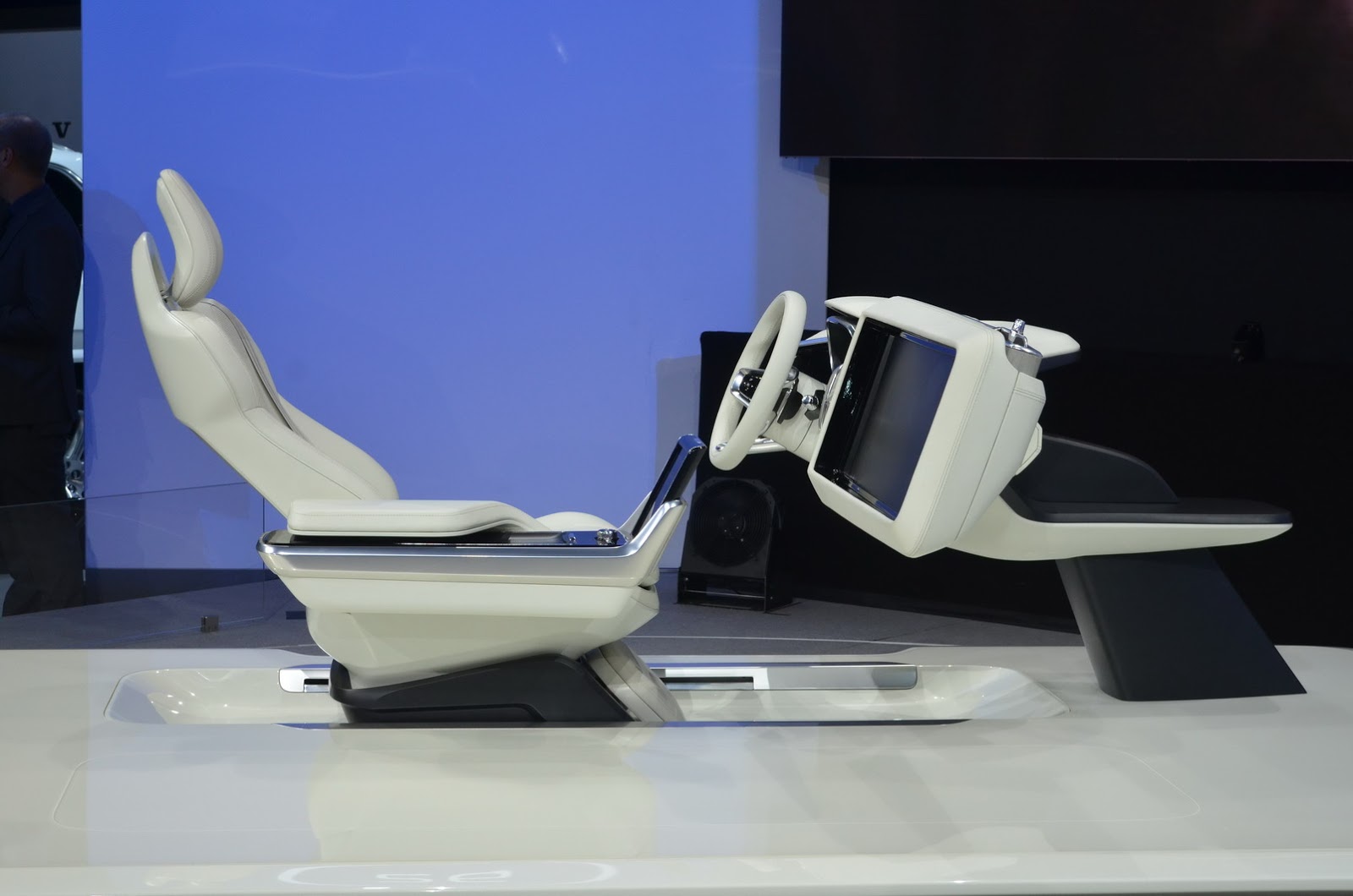 Volvo Presents Luxurious ‘Concept 26’, Previews Autonomous Future ...