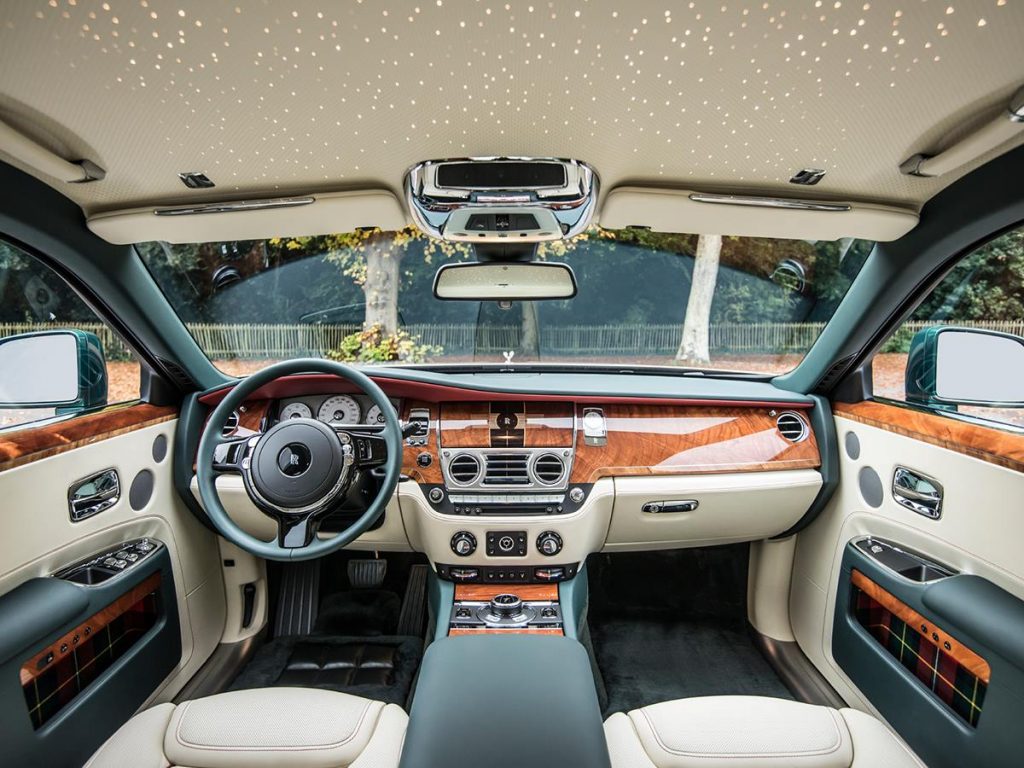 Take A Second Look At The Rolls-Royce Ghost Golf Edition | Carscoops