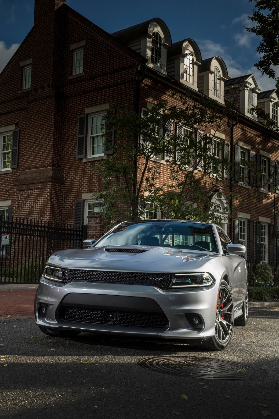 2016 Dodge Hellcats Gain Exclusive Stripes, Plum Crazy Paint ...