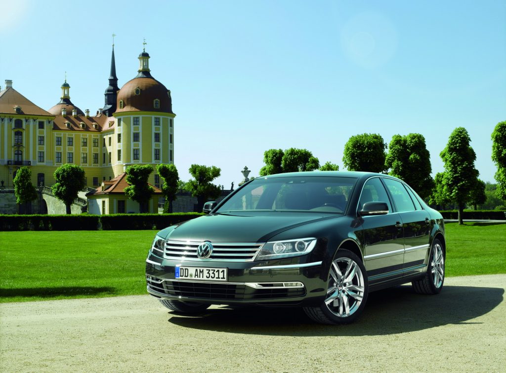 VW To Replace The Phaeton With An All-Electric Luxury Saloon? | Carscoops