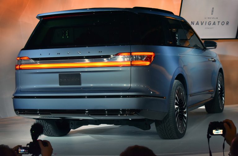 Lincoln Surprises Everyone With New Navigator Concept | Carscoops