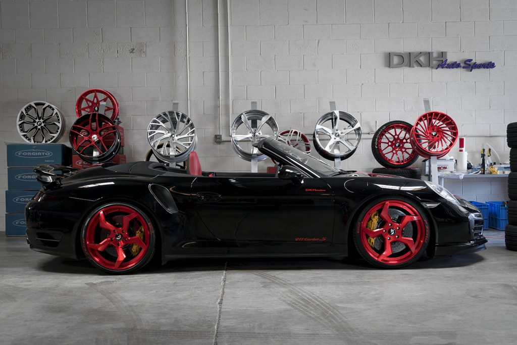 Topless Porsche 911 Turbo S Gets Ninja-Style Wheels | Carscoops
