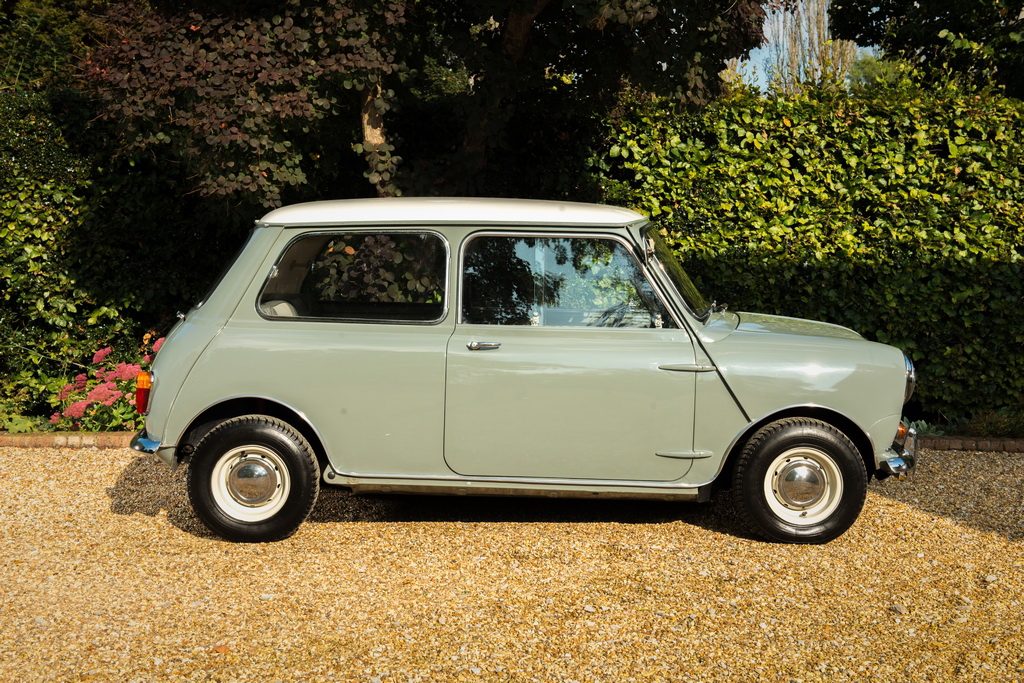 1964 Morris Mini Cooper Is Not Exactly A Bargain | Carscoops