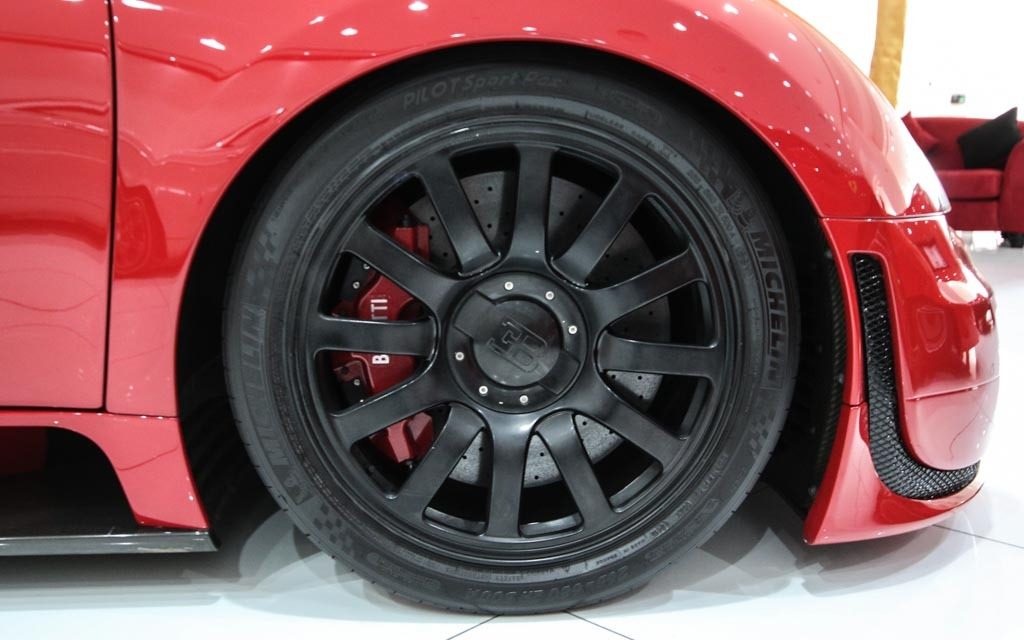 Wicked Red On Red Bugatti Veyron Is A French Hypercar Oddity | Carscoops