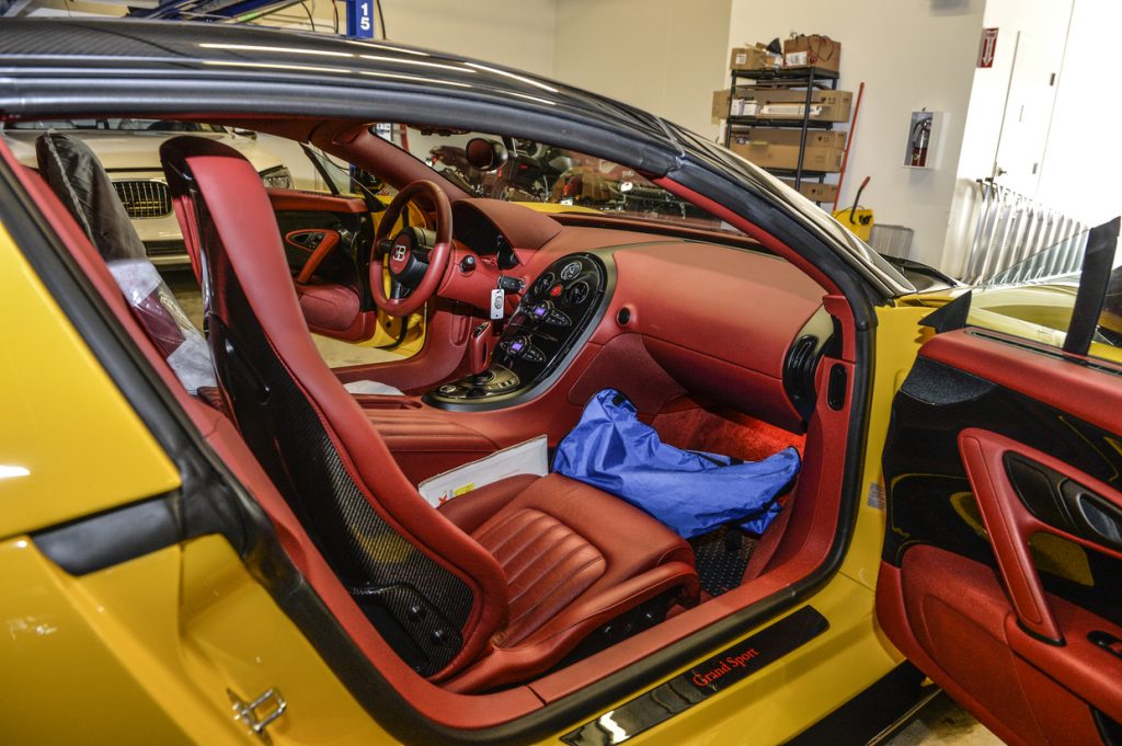 Bugatti Veyron Grand Sport Puts On Its Bumblebee Suit In L.A. | Carscoops