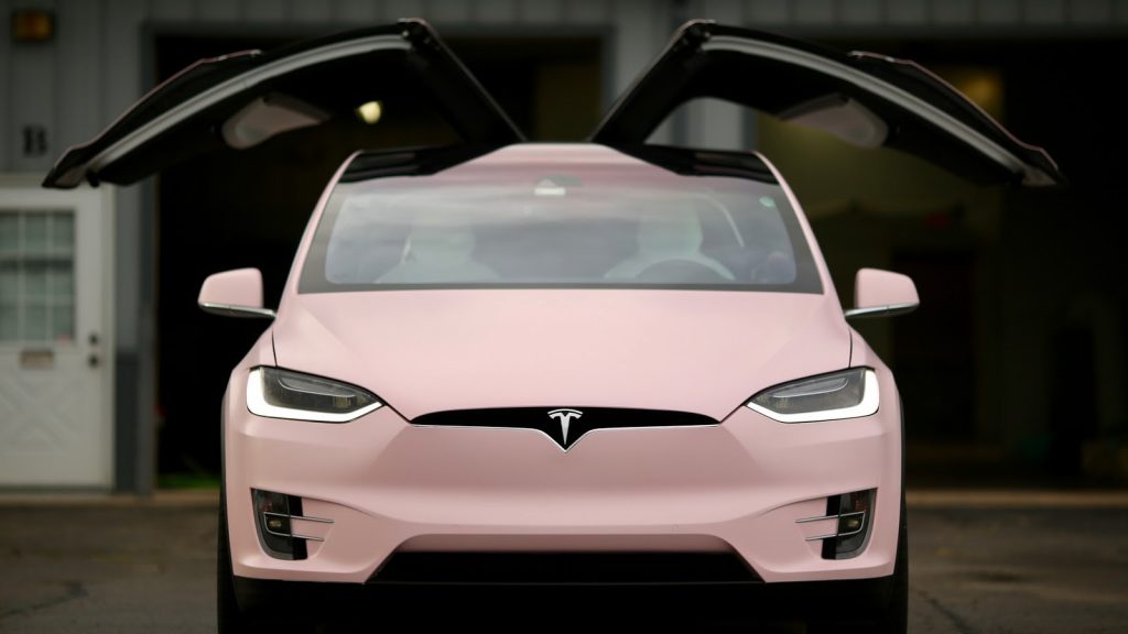 This Tesla Model X Owner Really Loves The Color ‘Pink’ | Carscoops