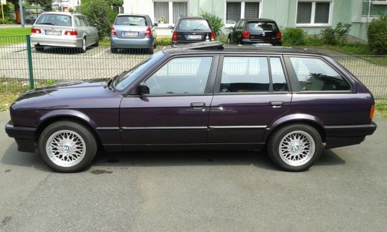 Beautiful But Underpowered BMW 316i Touring Design Edition In Daytona ...