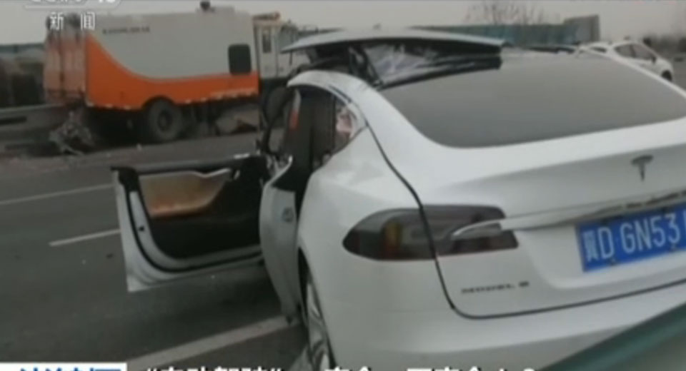 Chinese Tesla Crash May Have Been First Fatal Incident Involving ...