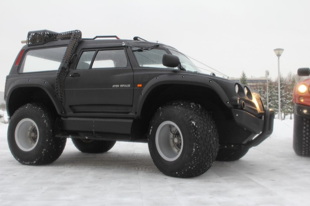 Russia’s Viking Is An All-Terrain Amphibious Monster That Won’t Stop ...