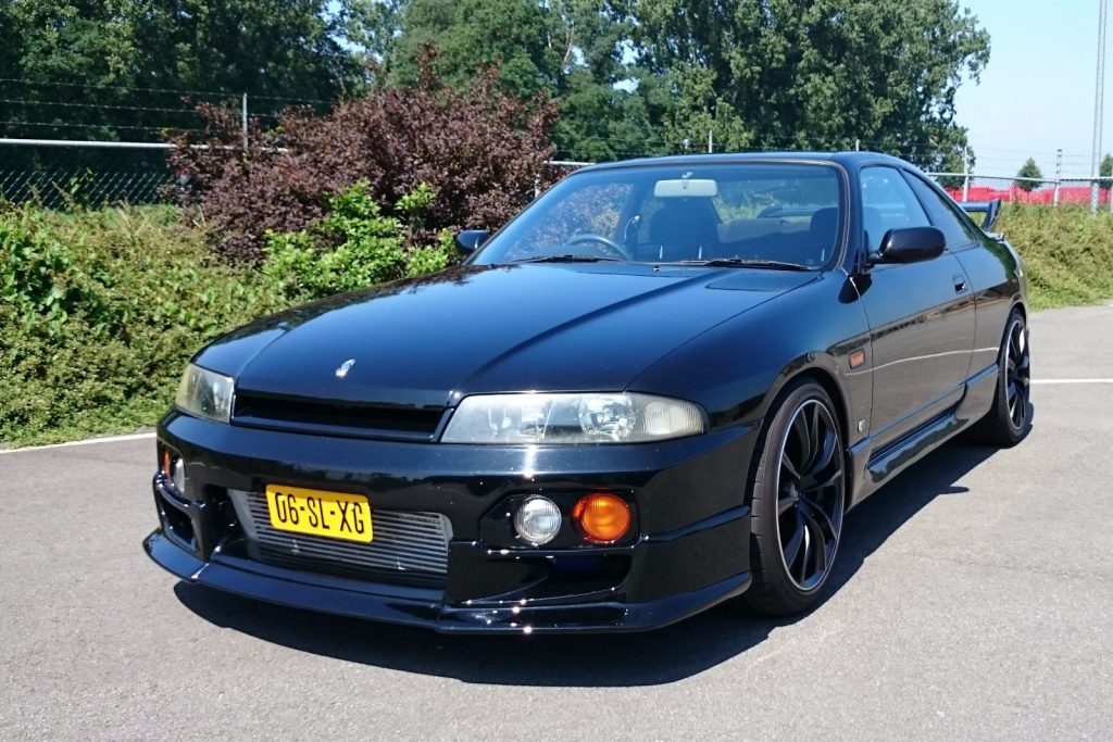 This Nissan Skyline R33 Has More Power Than An Aventador For 6% Of The ...