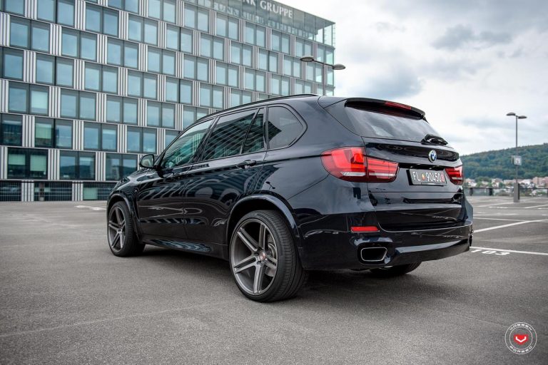 These Custom 22″ Wheels Work On Black BMW X5 | Carscoops