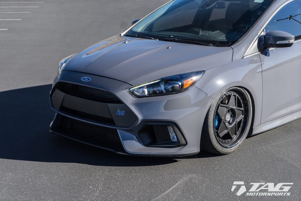 Bagged Ford Focus RS Fails To Impress With Custom Air Suspension And ...