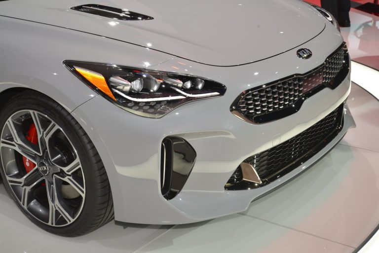 New Kia Stinger Shows Off Its Colors In Detroit | Carscoops