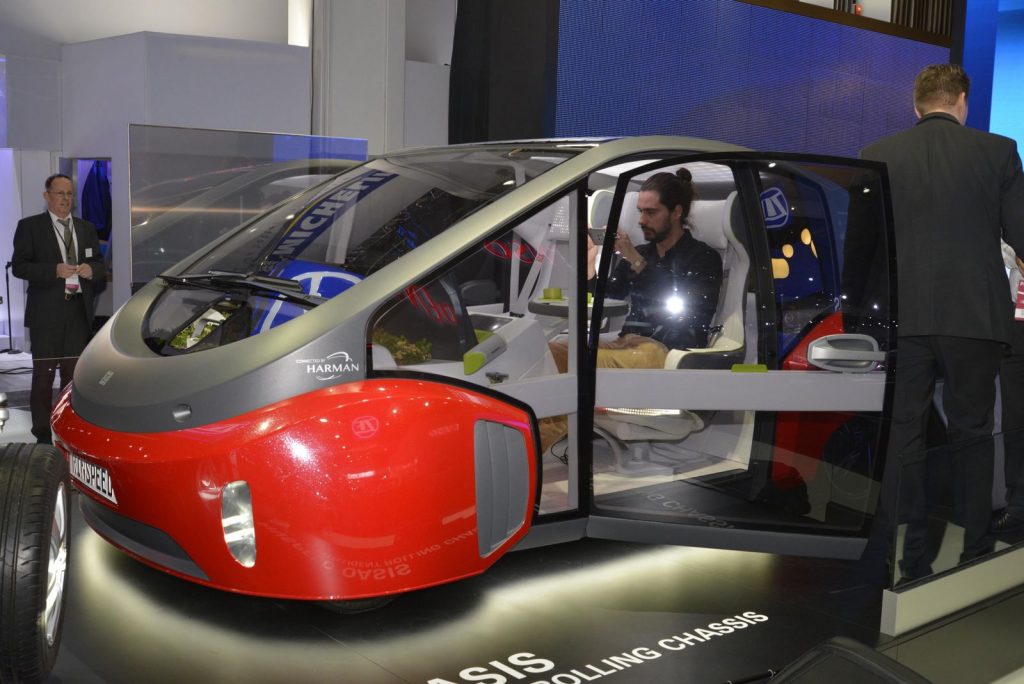 Rinspeed Oasis Concept Is Detroit’s Ultimate Oddity | Carscoops