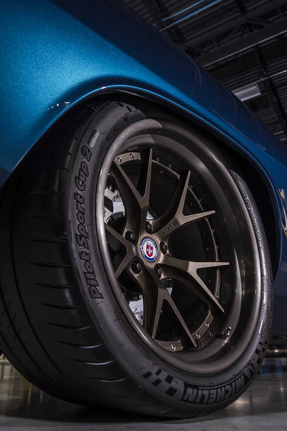 SpeedKore’s 1970 Plymouth Cuda Restomod Is A Tasteful 720HP Menace ...