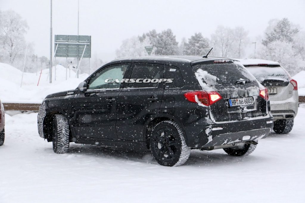 Facelifted Suzuki Vitara Scooped Snow Hunting | Carscoops