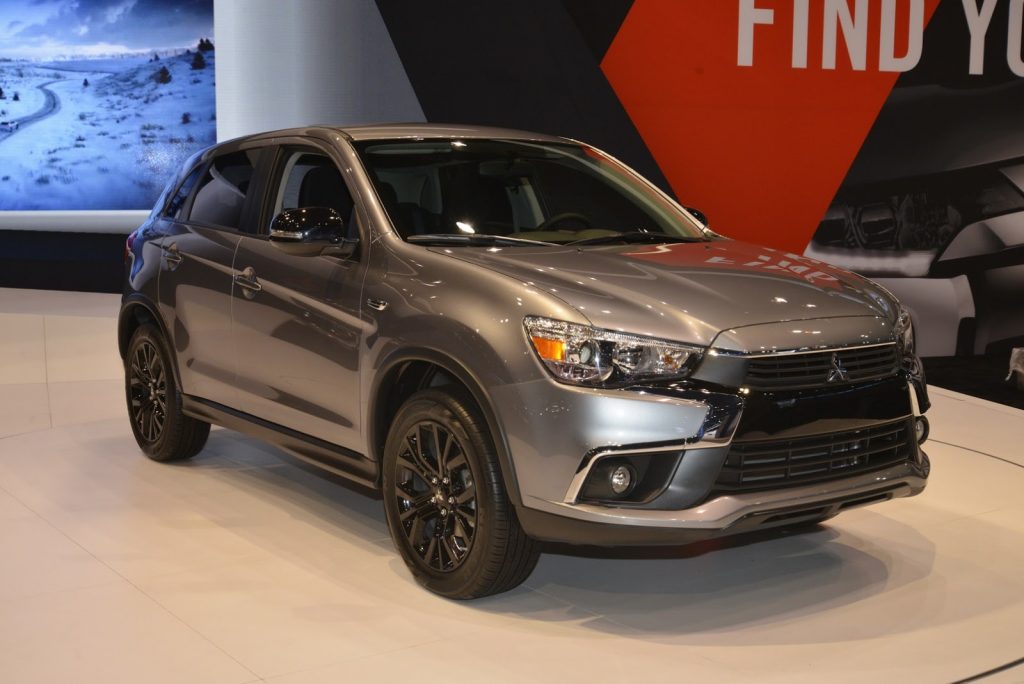 Mitsubishi Outlander Sport Limited Edition Debuts In Chicago, Priced ...