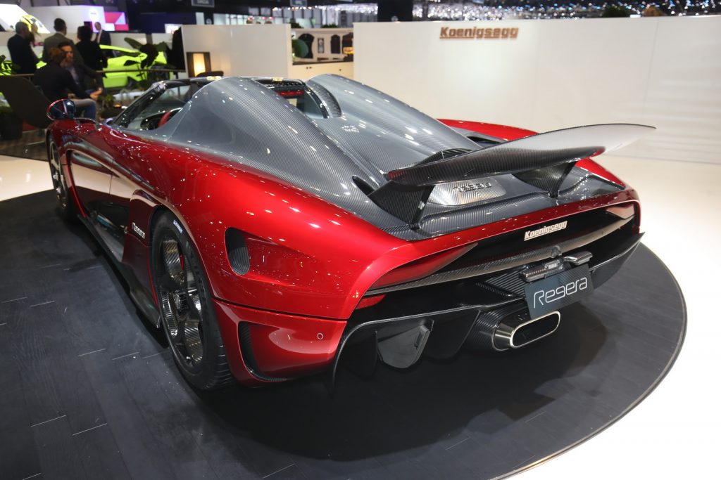 The 1,500 HP Koenigsegg Regera Is So Fast It Warps Your Face | Carscoops