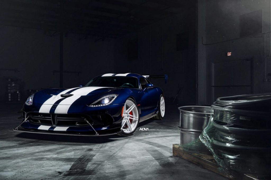 Dodge Viper ACR Slips Into White ADV.1 Wheels | Carscoops
