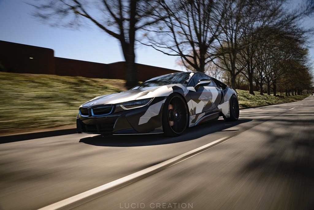 BMW i8 Gets Eye-Catching Camo Wrap Design | Carscoops
