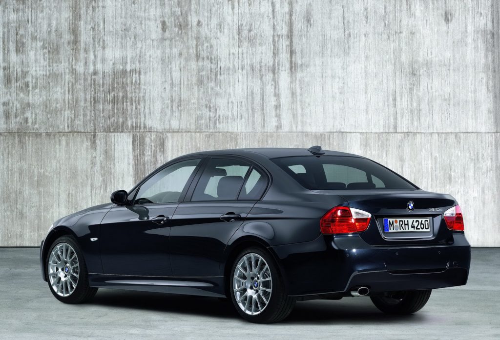 Used Car Guide: 2005-2006 BMW 320si Is The Poor Man’s Four-Pot M3 E90 ...