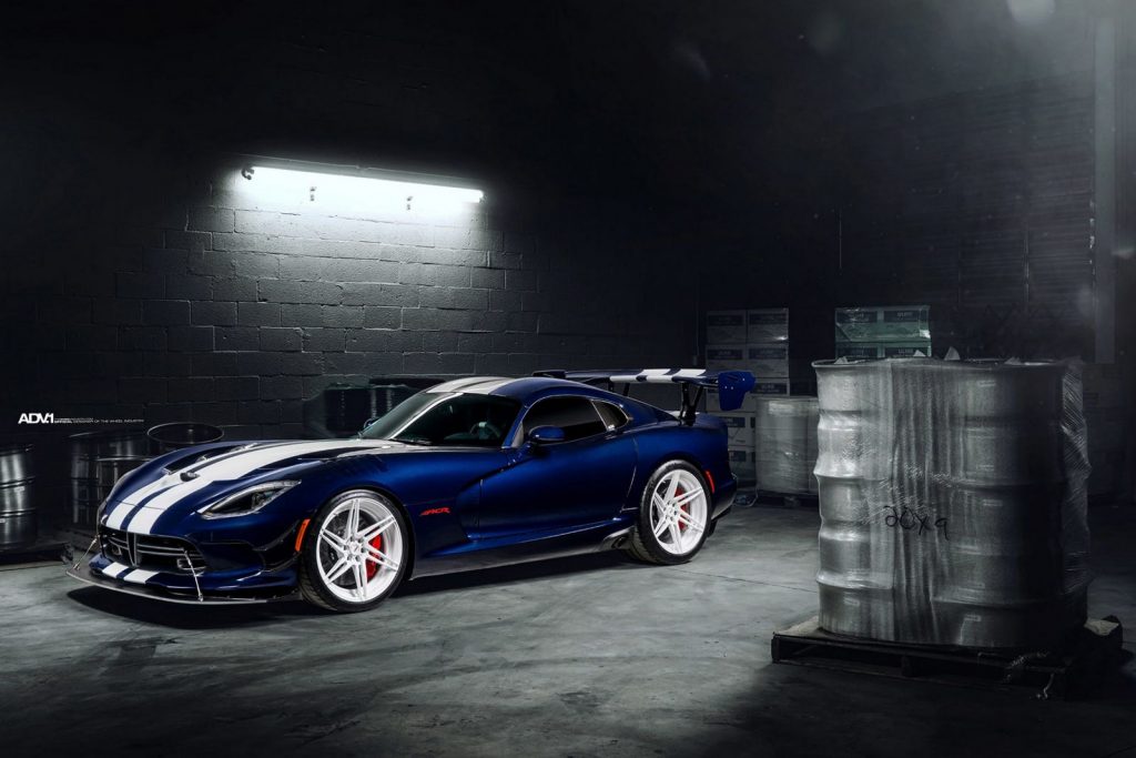 Dodge Viper ACR Slips Into White ADV.1 Wheels | Carscoops